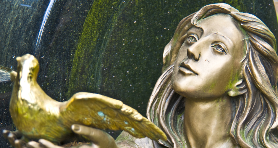 Home - Ross Funeral Chapel